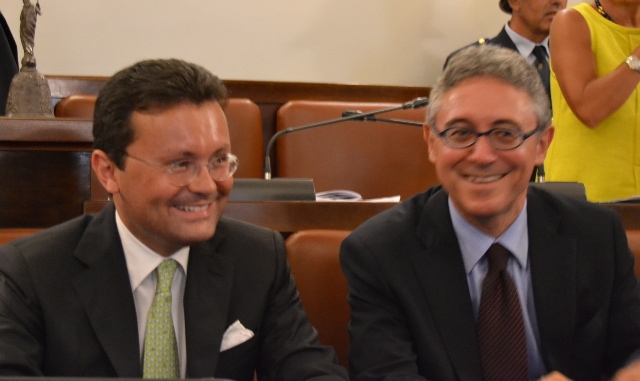 Cronache del Regime: per salvare la poltrona Democratica di vicesindaco ...