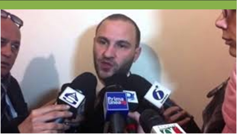 PsycoPd, clamoroso!Luca Spataro scopre che Renzi e' un bluff! - Iene Sicule