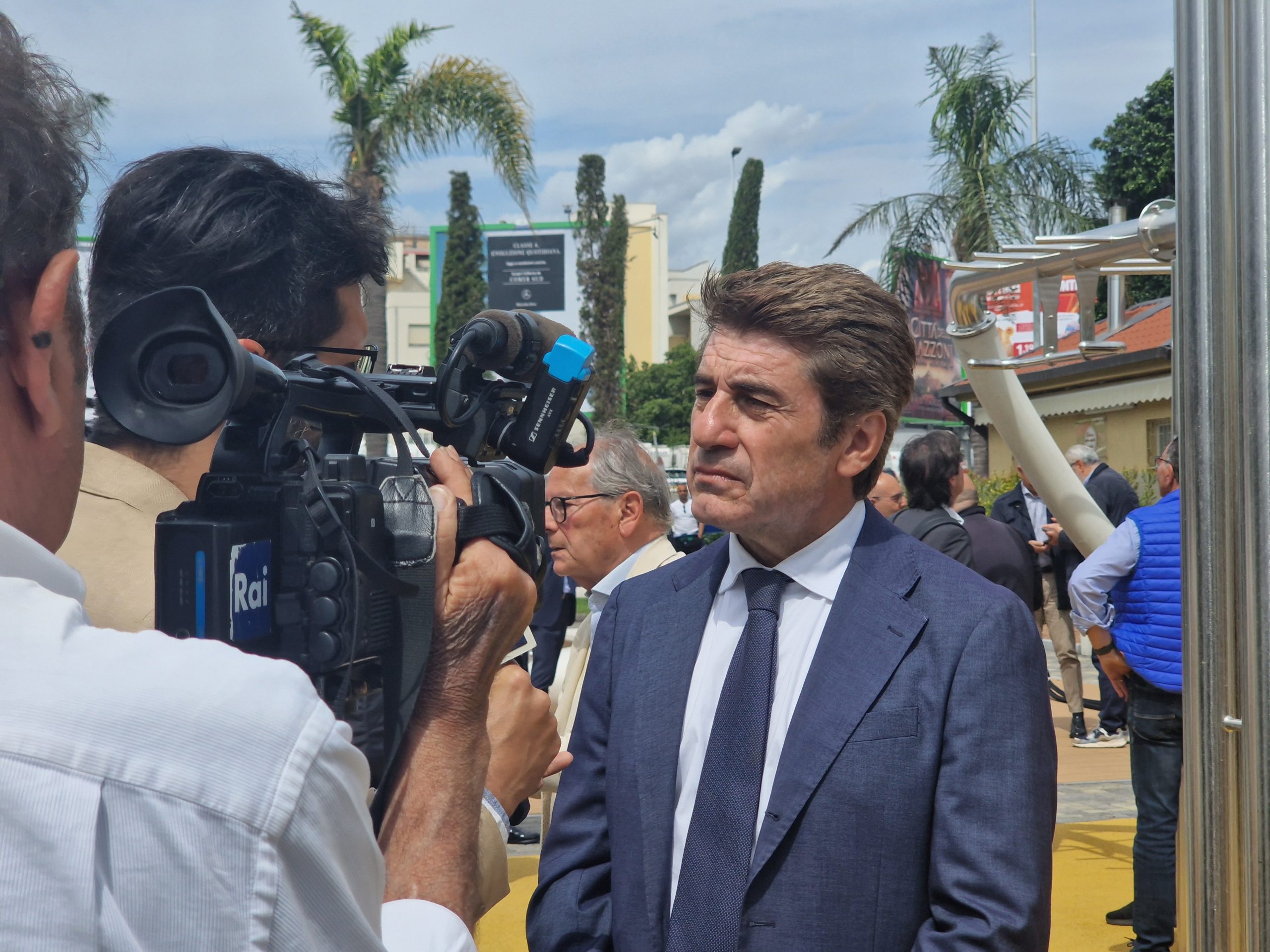 Allo Stabile di Catania arriva “Crisi di nervi. Tre Atti Unici” di ...