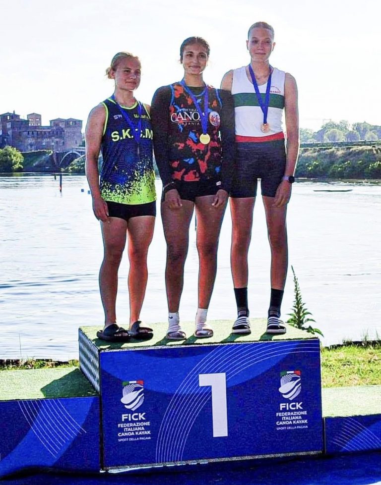 Canoa, a Mantova vola Anastasia Insabella - Iene Sicule